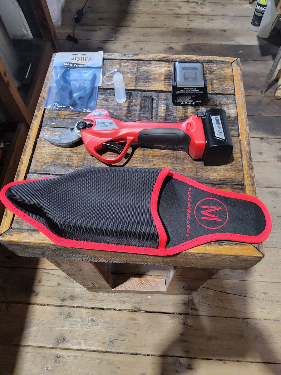 MOBISHEAR FOOT PARERS AND PRUNERS – Peter Maher Shearing Services